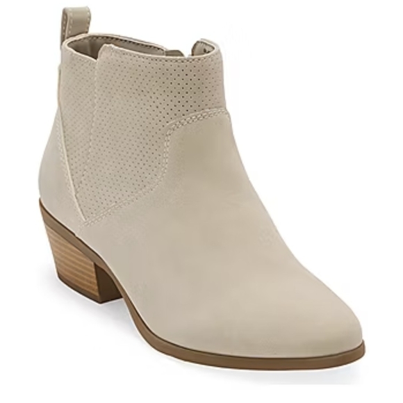 Arizona Jean Company | Shoes | Arizona Jean Company Cream Ankle Boots ...